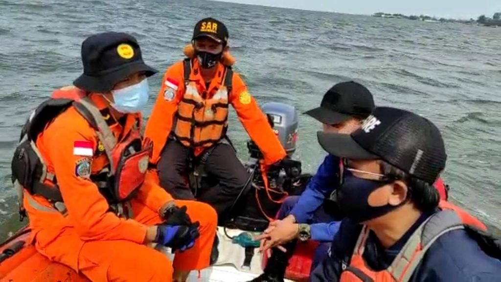 Dua Tewas, Basarnas Cari Satu Nelayan Hilang di Perairan Tanjung Pasir | Beritabanten.com ...